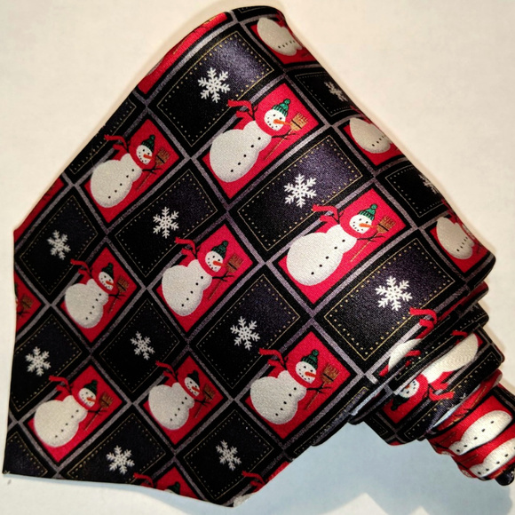Hallmark | Accessories | Hallmark Holiday Traditions Snowman Tie | Poshmark